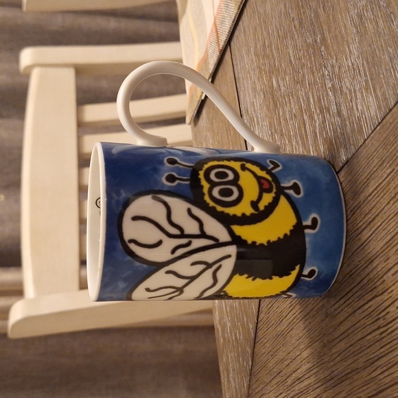 Dunoon | Dining | Dunoon Creepy Crawlies Mug | Poshmark